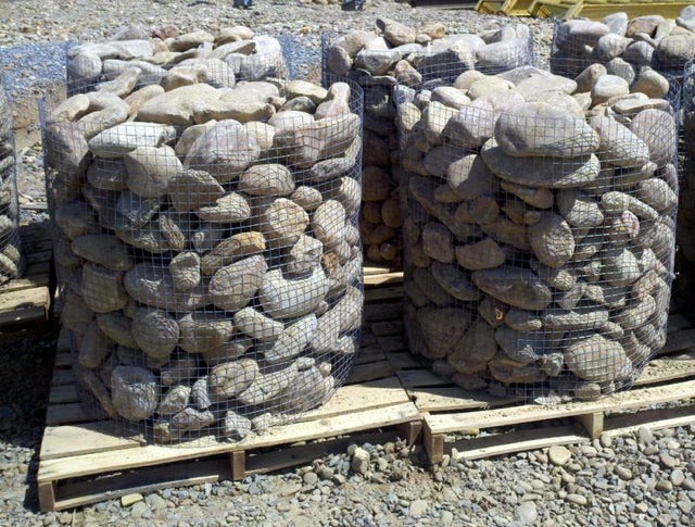Bulk River Rock Pallets: Landscape Beauty Amplified | Alex Pinestraw ...